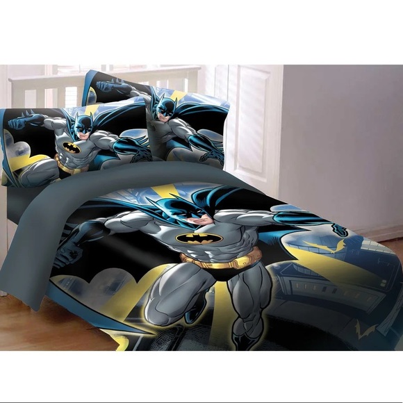 DC Comics | Bedding | Dc Comics Batman In The City Dark Knight ...